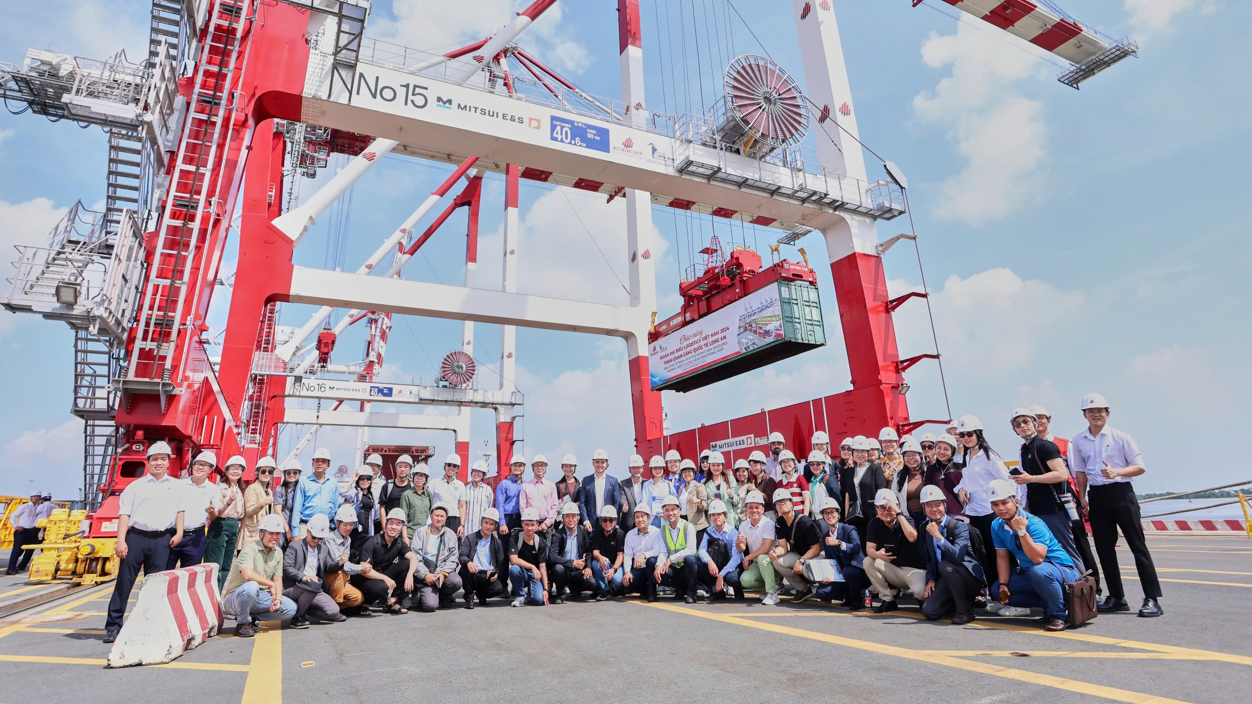 DONGTAM GROUP PARTNERS WITH BAO DAU TU (VIETNAM INVESTMENT REVIEW) TO SUCCESSFULLY ORGANIZE ...